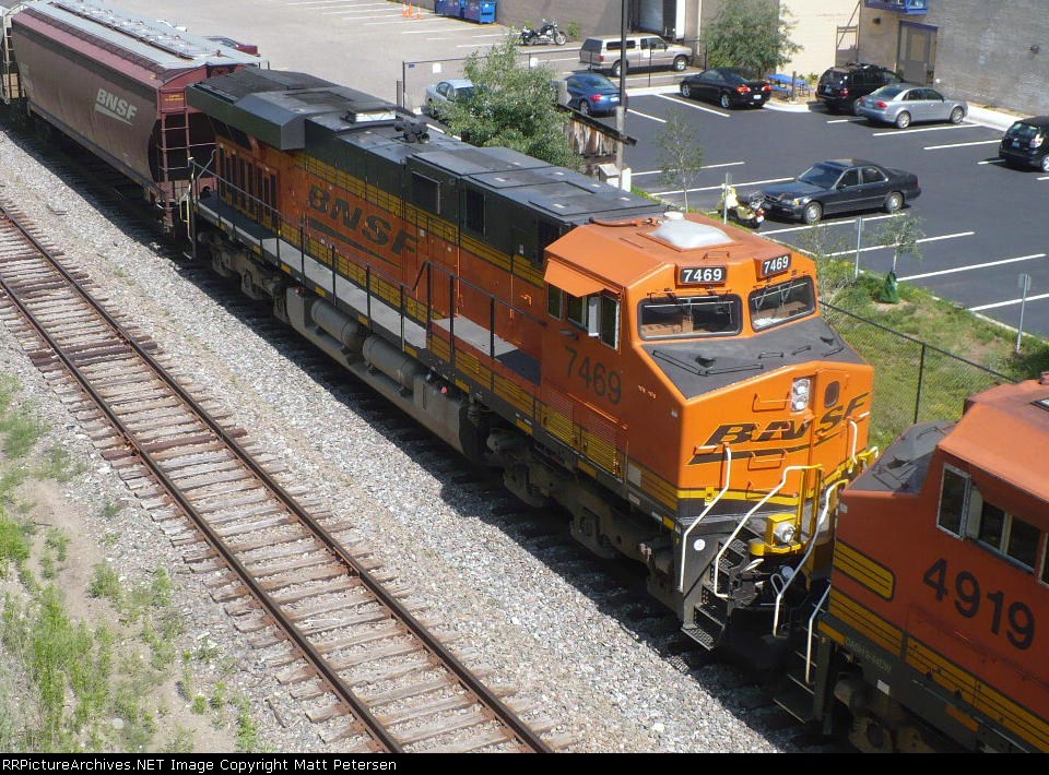 BNSF 7469